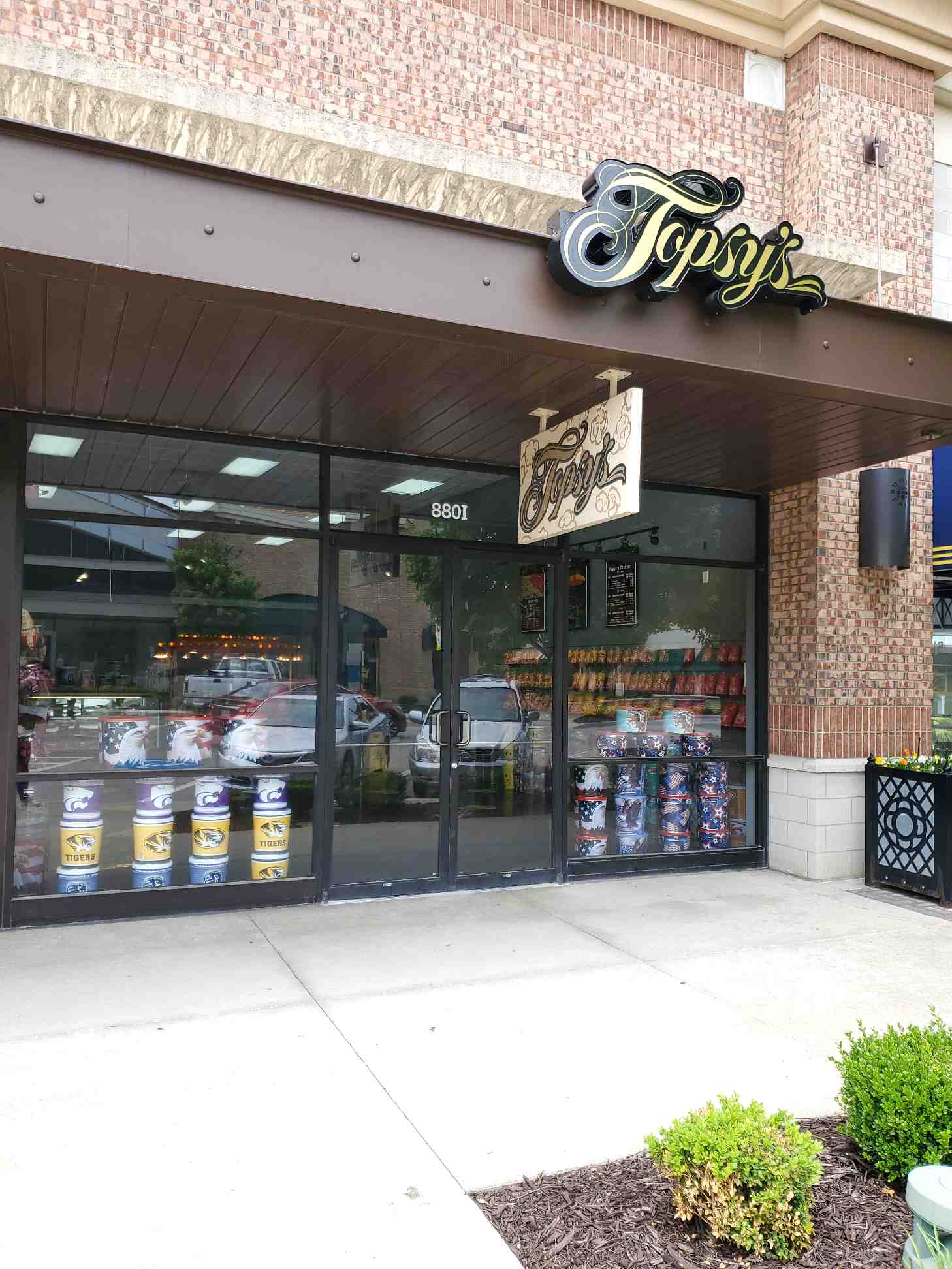 Topsy's